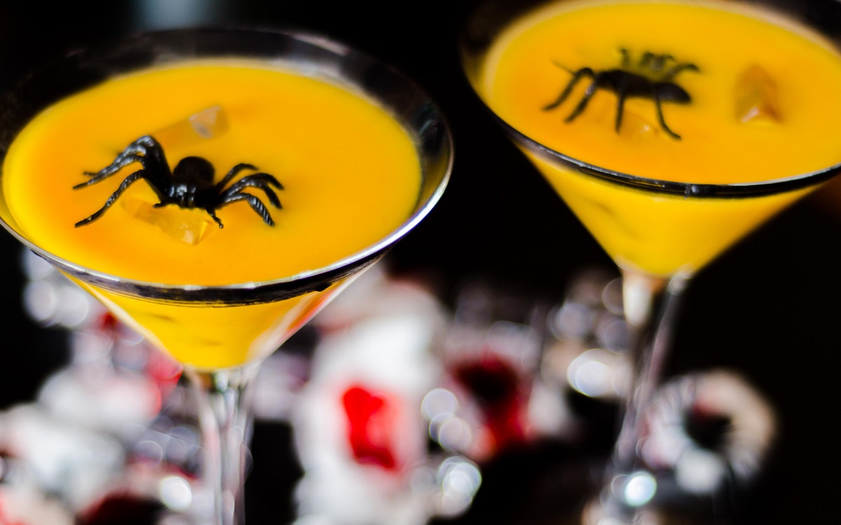 7 Halloween Themed Garnishes For Your Drinks That Spell Spooky 7-halloween-themed-garnishes-for-your-drinks-that-spell-spooky